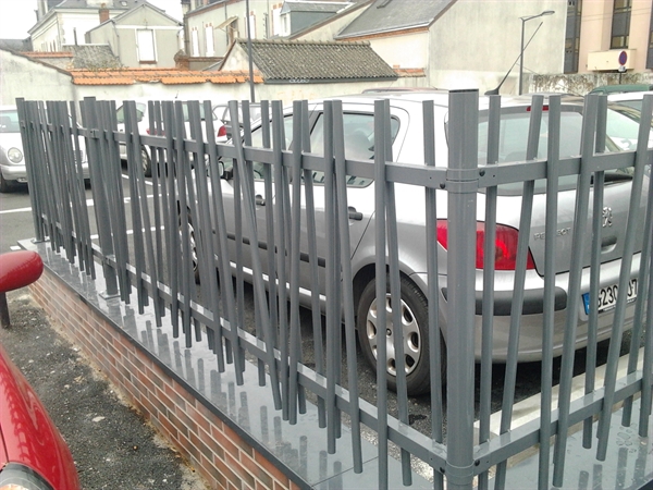 Nuevo modelo de verja residencial e industrial :: Verja Nature